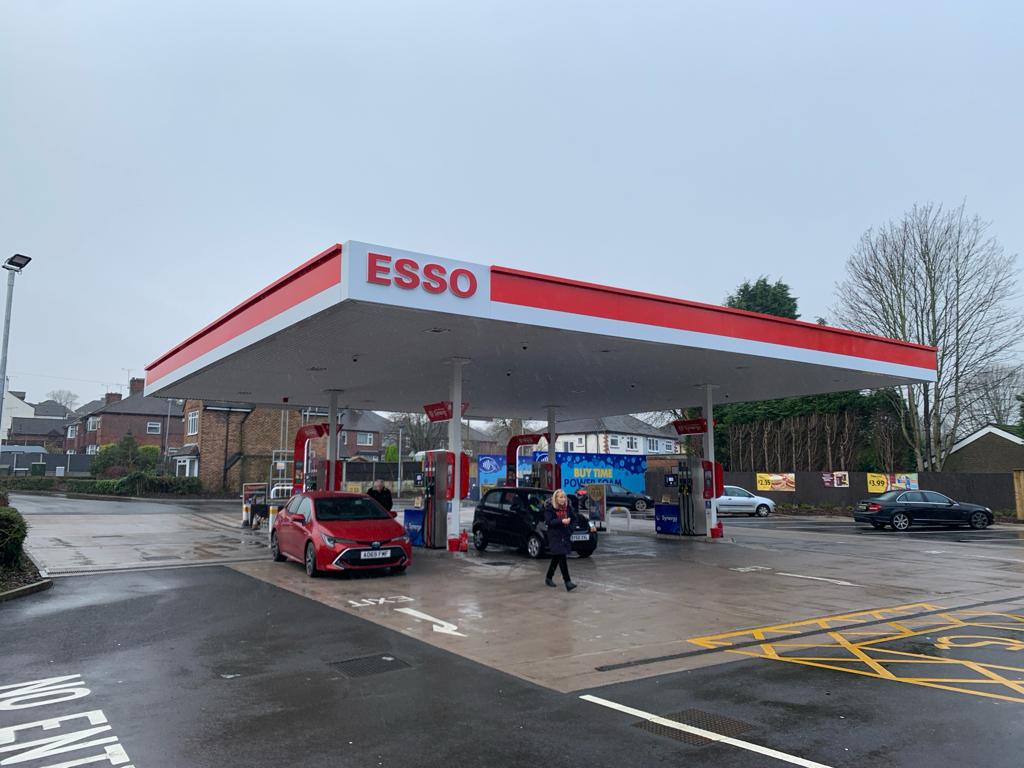 New sales building and canopy refurbishment for Rontec